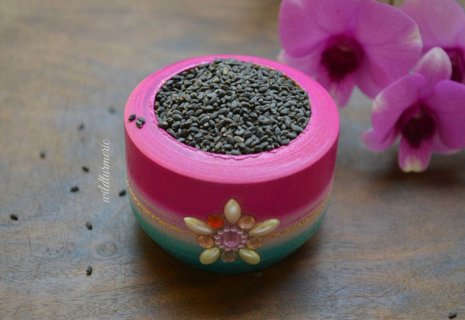 7 Top Health Benefits & Uses Of Sabja Seeds (Basil Seeds | Tukmaria ...